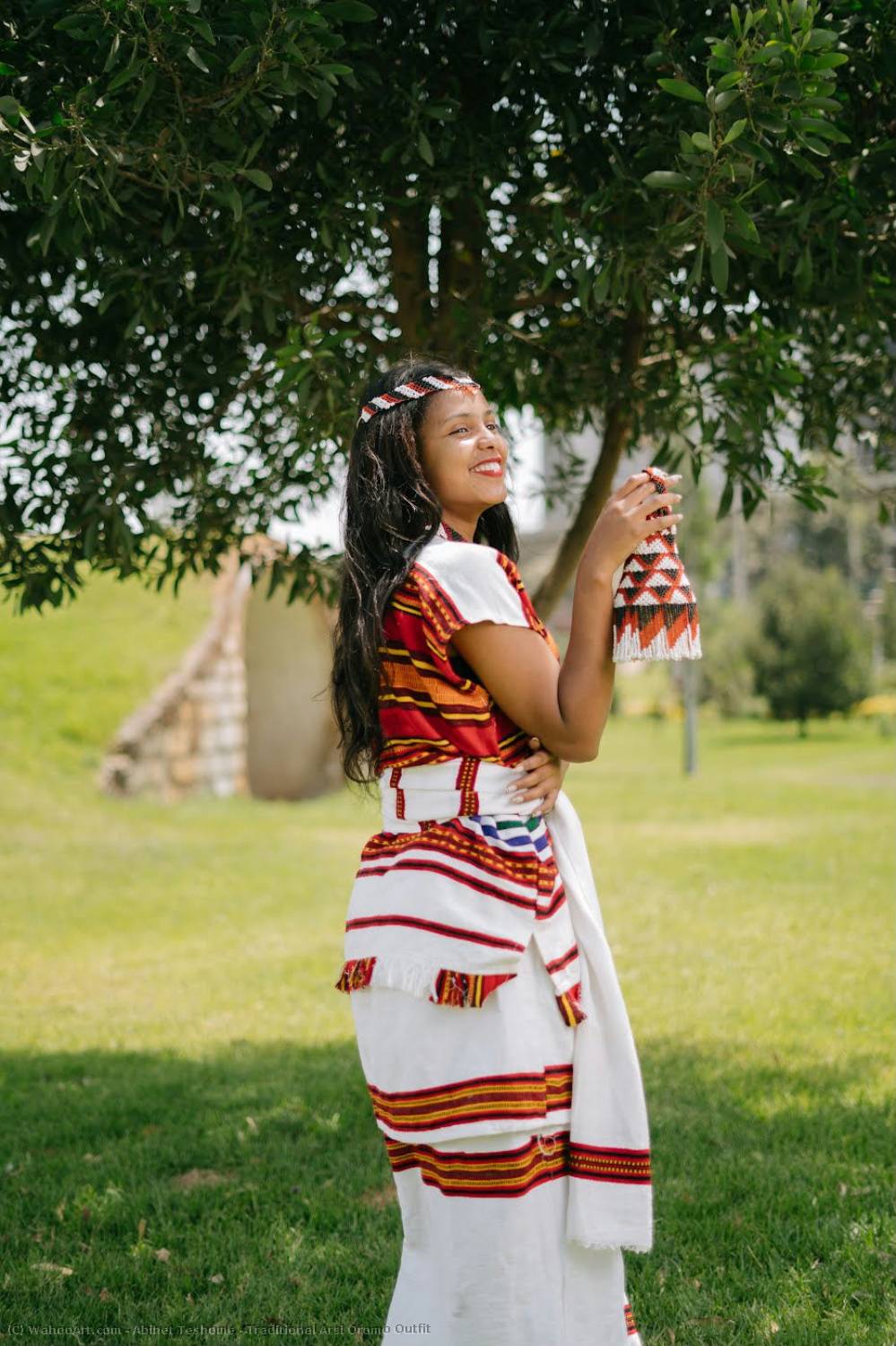 Tradicional Arsi Oromo Outfit, 2022 por Abinet Teshome Abinet Teshome ...