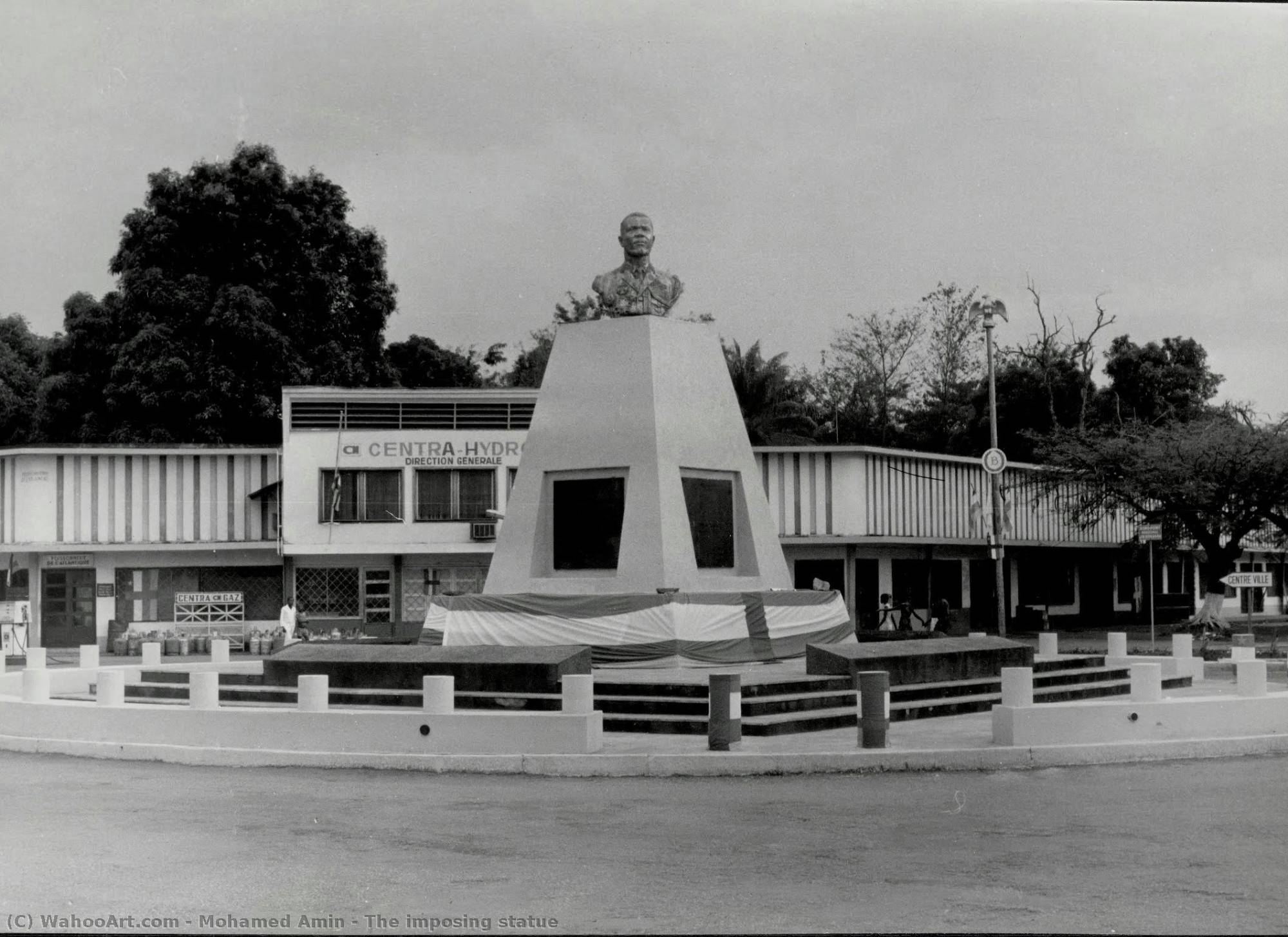 Buy Museum Art Reproductions The imposing statue, 1977 by Mohamed Amin (Inspired By) (1943-1996 ...
